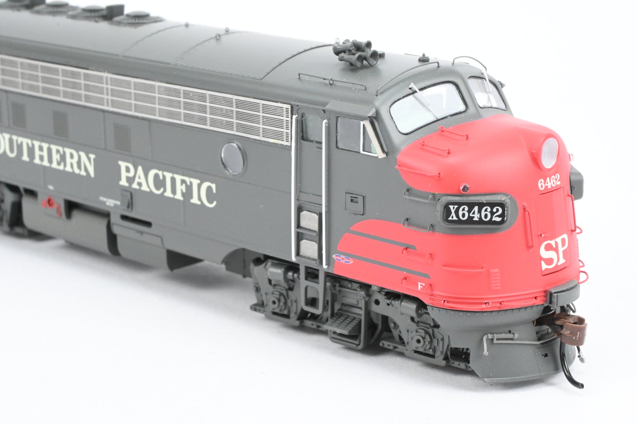 HO Athearn Genesis SP - Southern Pacific EMD FP7A Passenger FP #6452 w ...